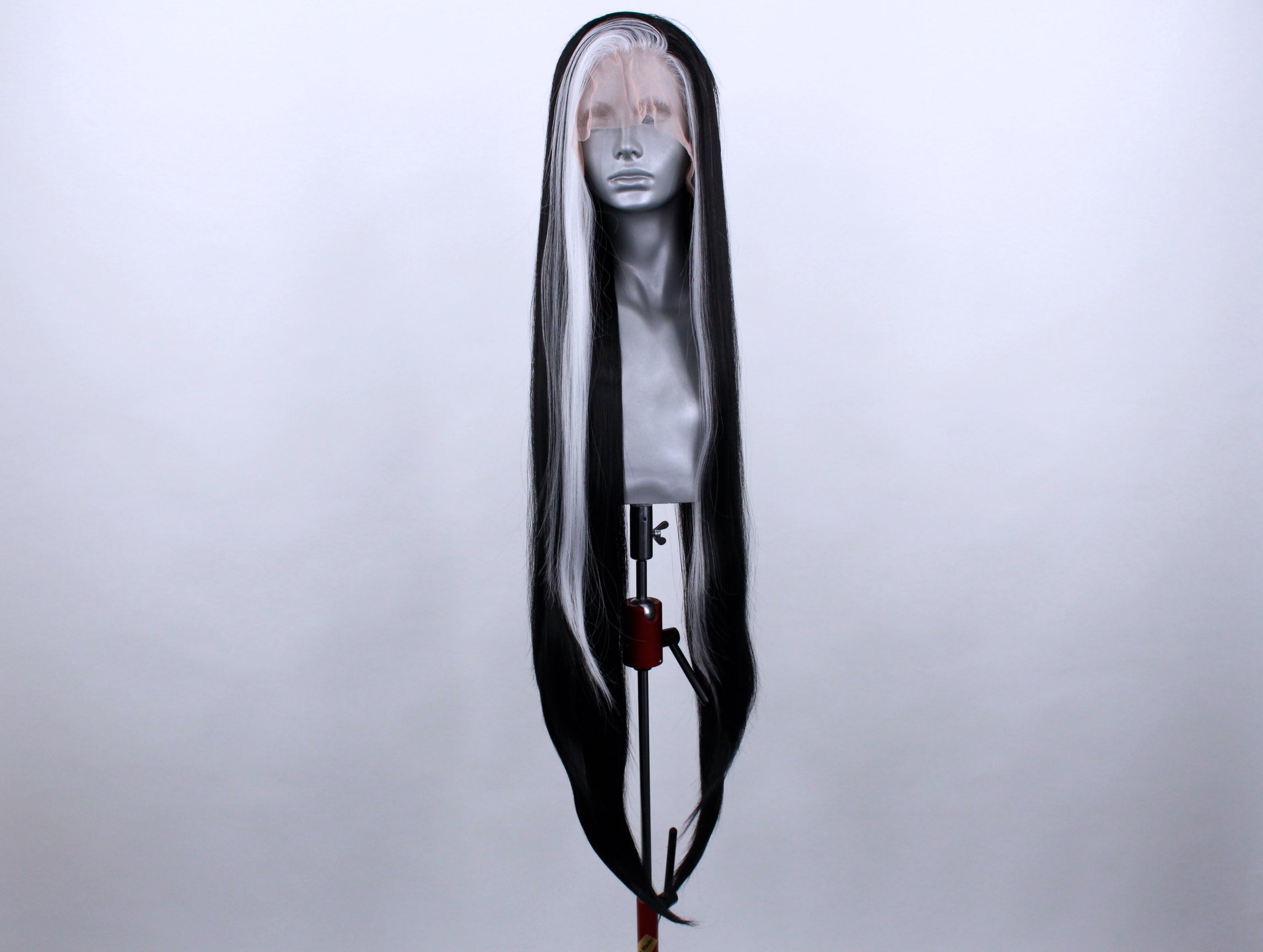 Amelia- Silver Fronted Black – Webster Wigs