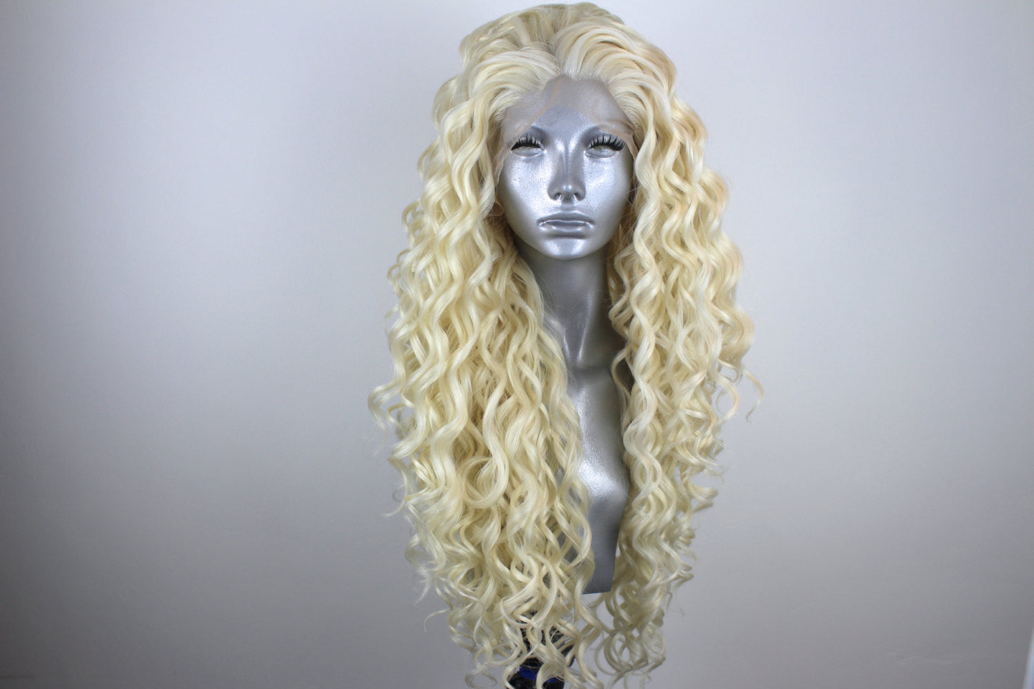 Isla- Platinum – Webster Wigs