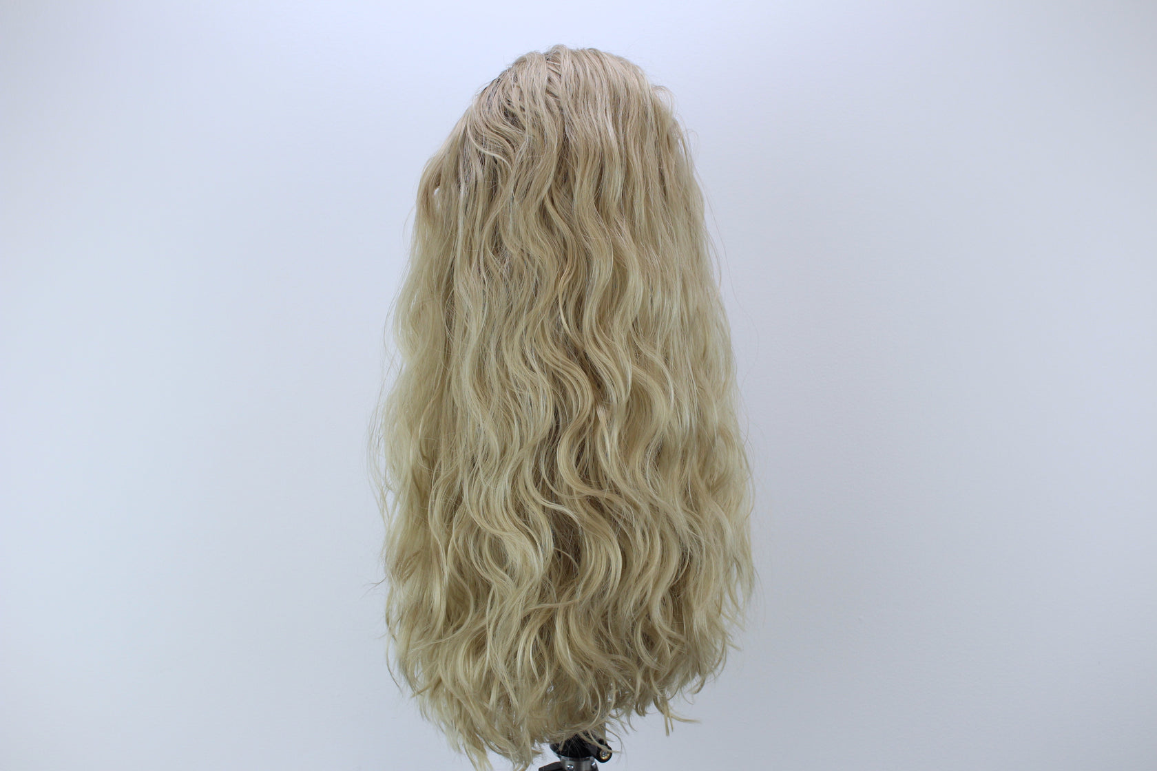 Ariel- Rooted Champagne Blonde – Webster Wigs